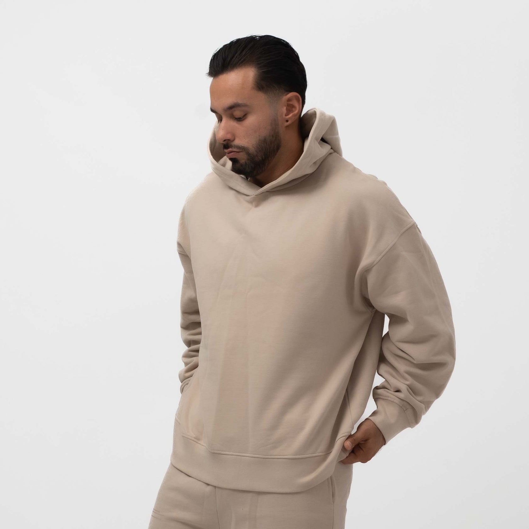 ESSENTIAL OVERSIZED HOODIE SAND – STORM Watches